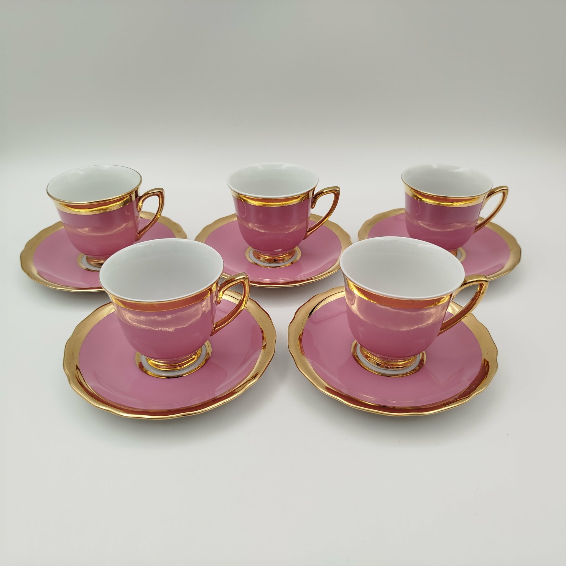 Набор кофейных пар розового оттенка на 5 персон, фарфор, крытье золочение