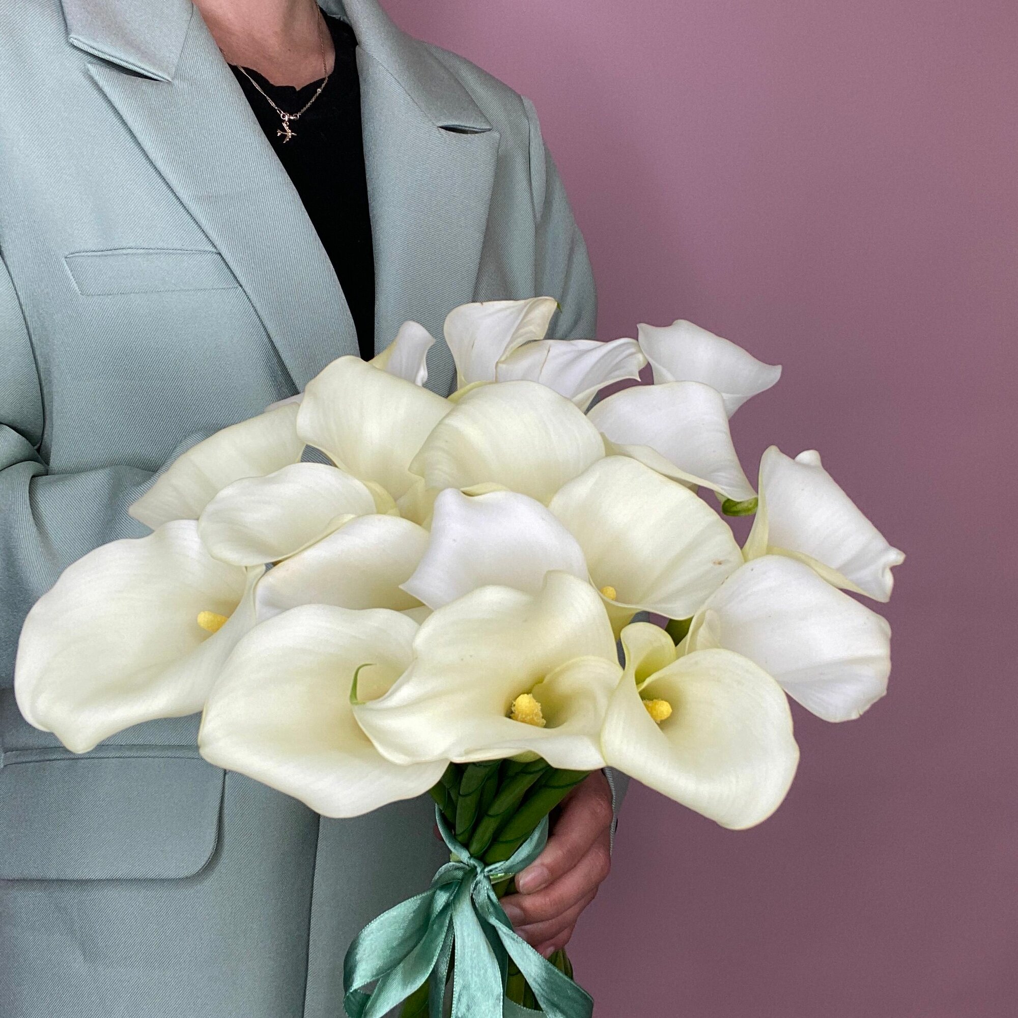 Белые каллы