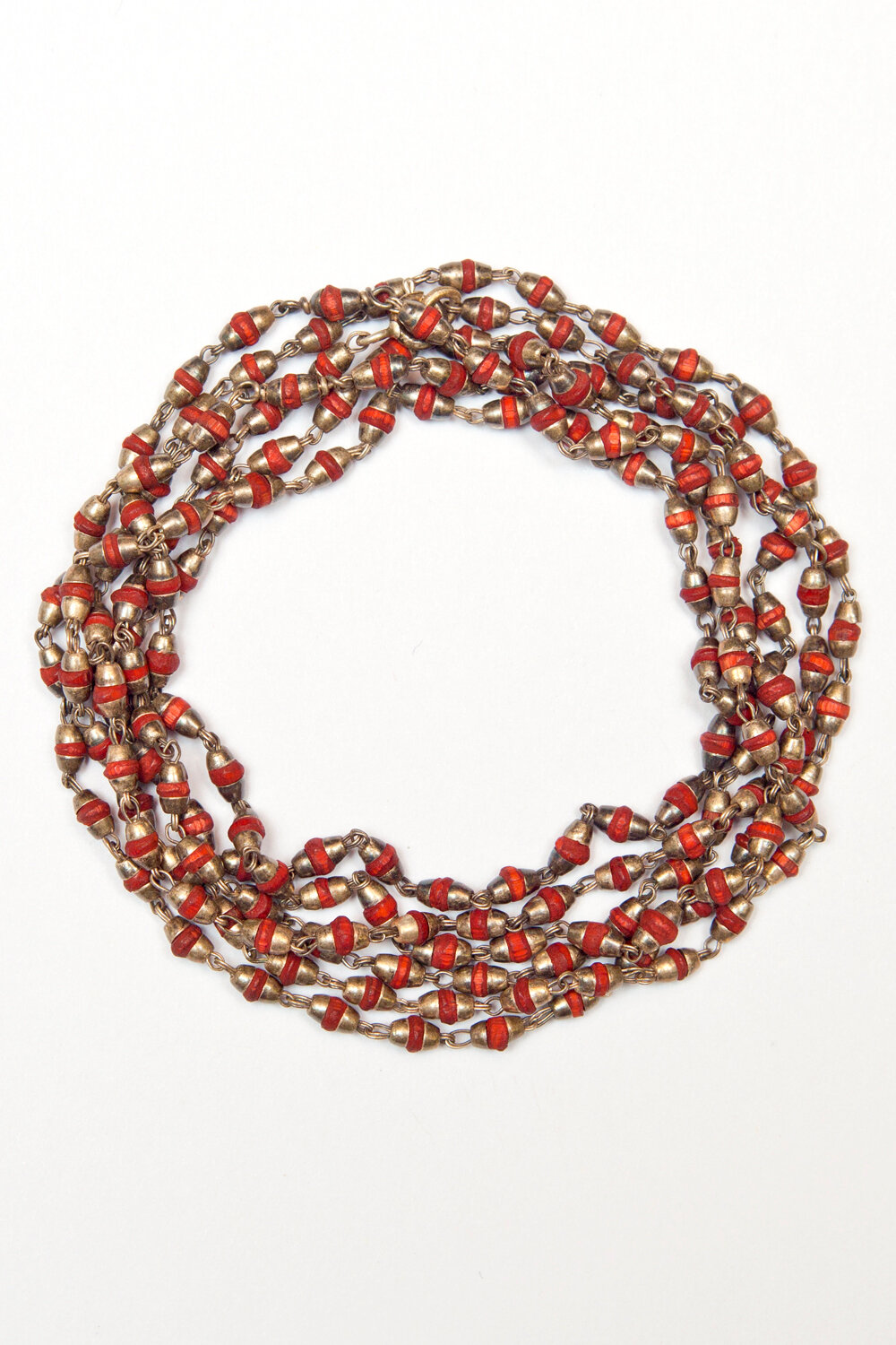 Бусы, дерево