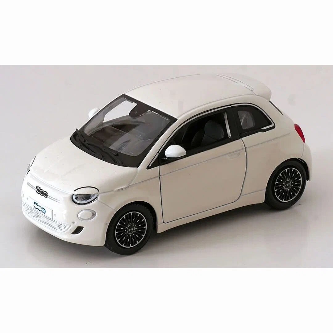 Машинка Bburago, 1:24 , "Fiat 500e (2023)", (#18-21110), белая, коллекционная