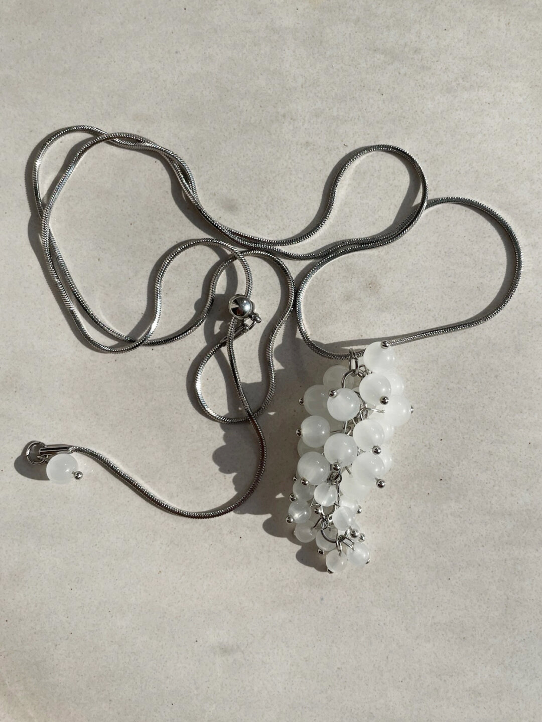 Бусы, акрил