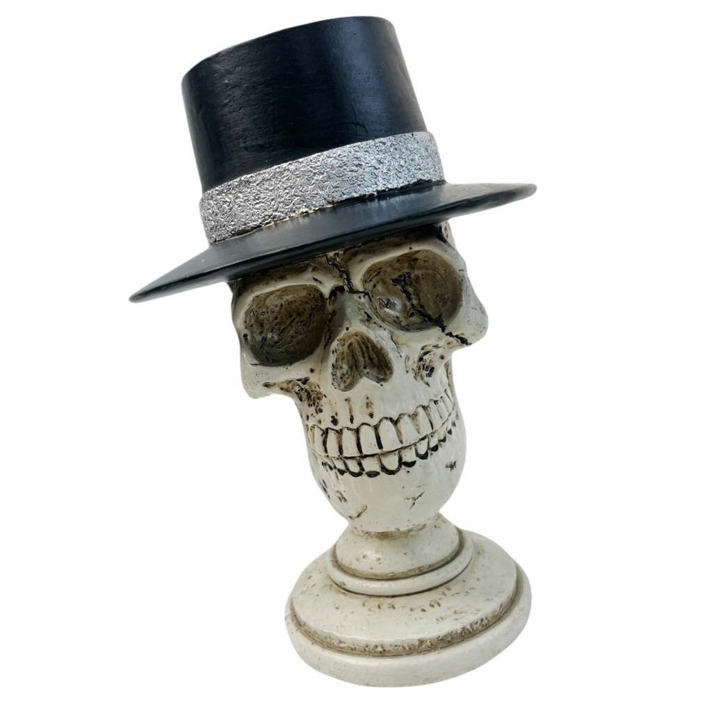 Фигурка из смолы в виде черепа на Хэллоуин, ручная роспись, украшение для рабочего стола, камуфляжная голова со шляпой, статуя, скульптура, орнамент