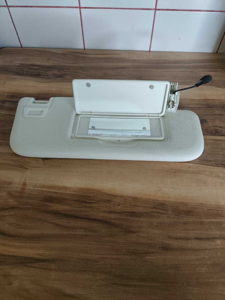 Солнцезащитный козырёк правый-R Hongqi E-HS9 5525030-QR04