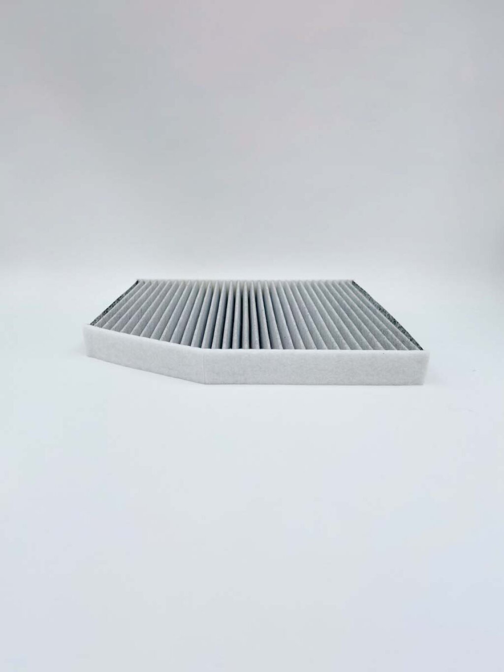 Фильтр салона угольный BIG Filter GB-98076/C