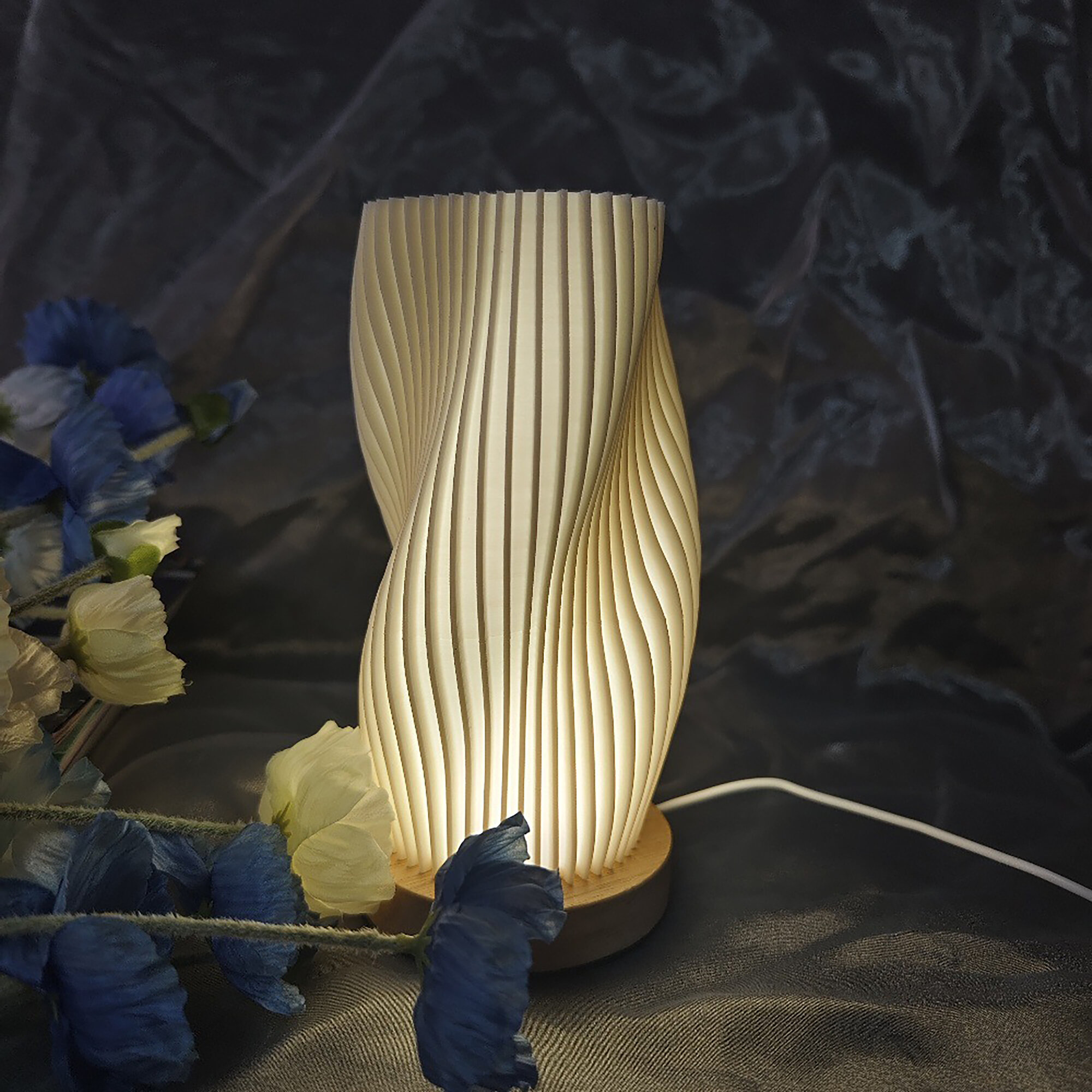 Персонализированная маленькая настольная лампа night light LED с 3-цветовой сменой