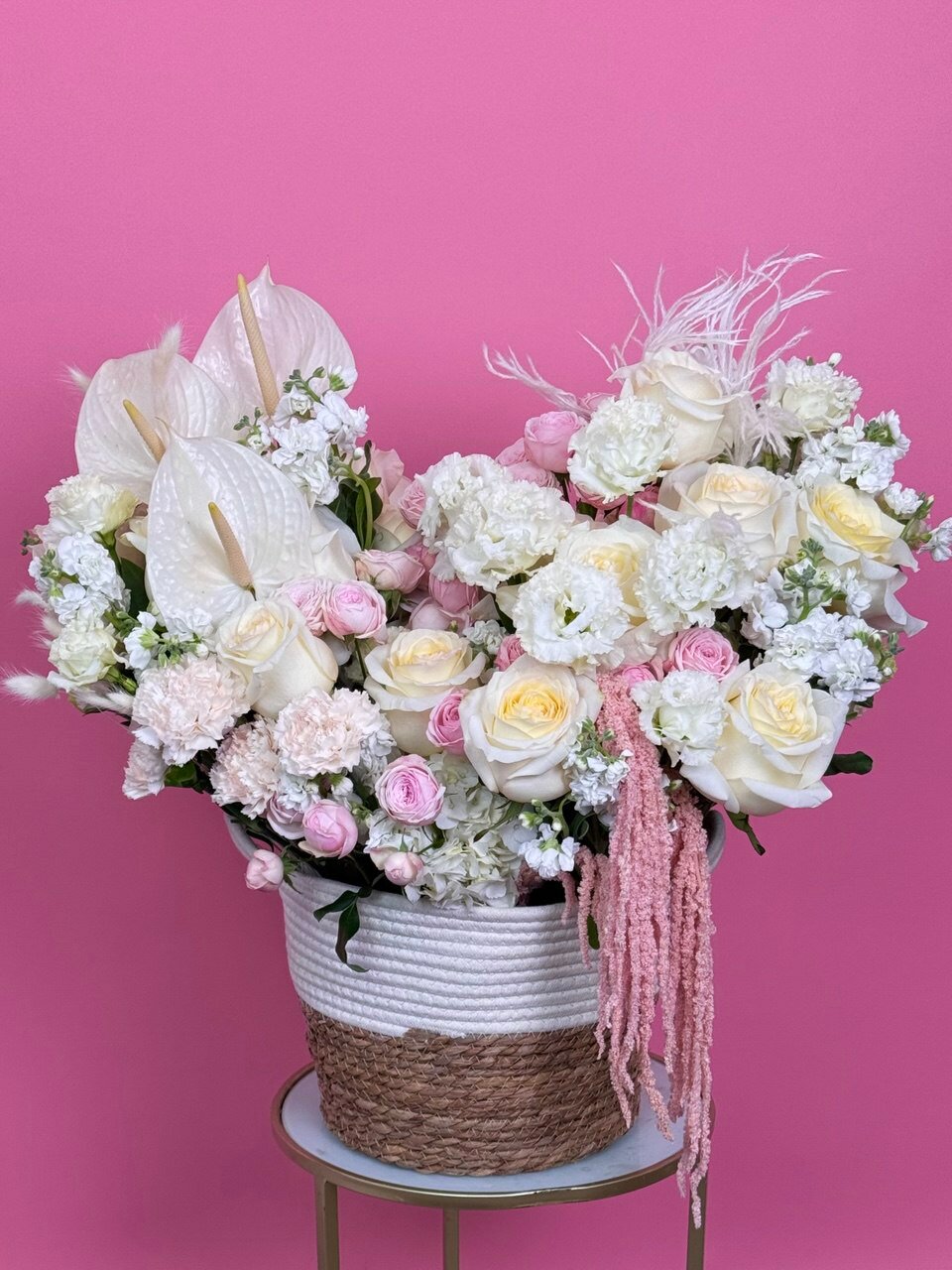 Большая авторская композиция из цветов в плетеной корзине "BigLove" с доставкой до двери