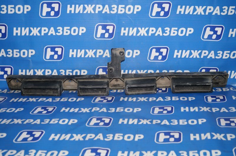 Направляющая бампера Ford Focus 2 1.6 (HXDB) 2007 задн. (б/у) 5M5117B861AC
