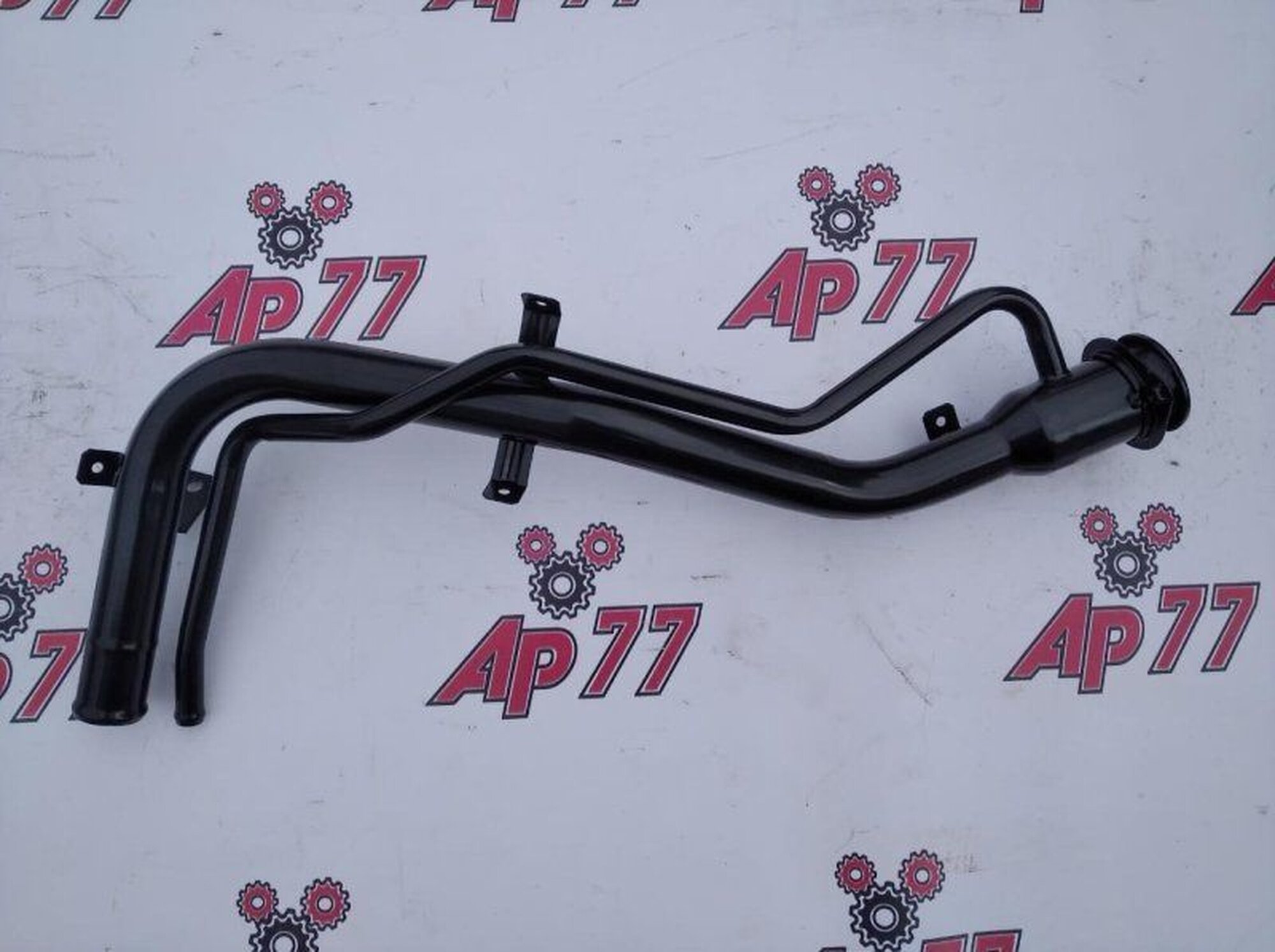 Горловина топливного бака Mitsubishi Pajero Io 4G18 MR462763, 1 шт.