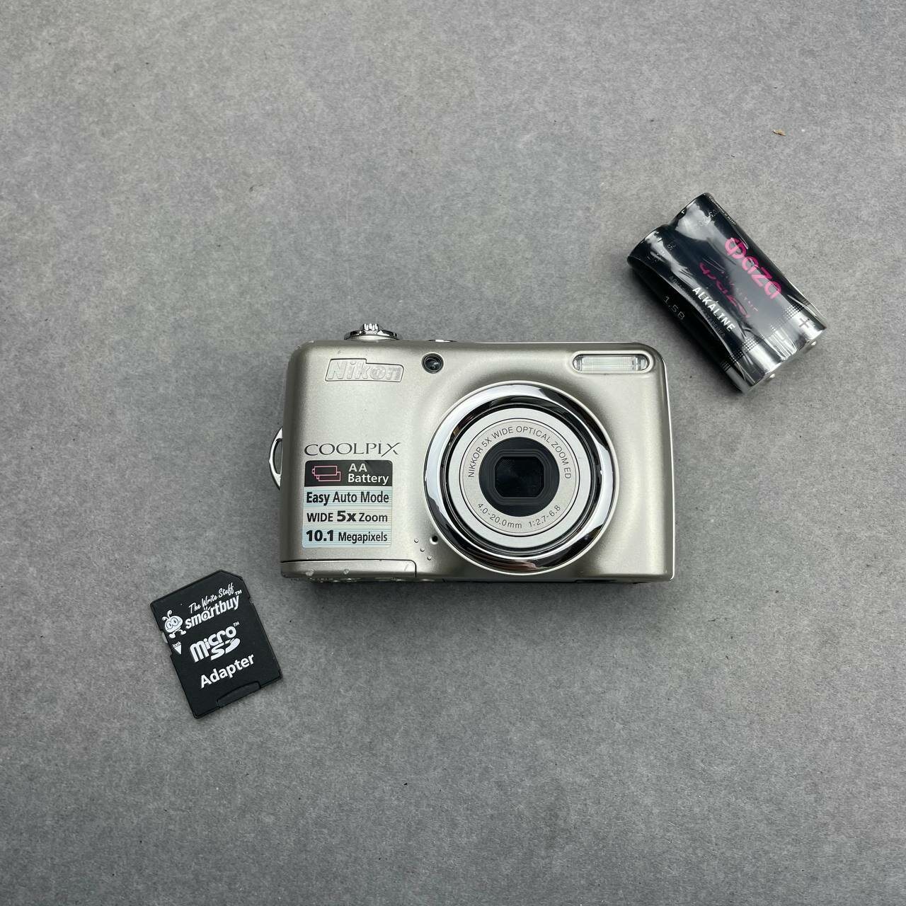 Цифровой компактный фотоаппарат Nikon Coolpix L23, серебристый