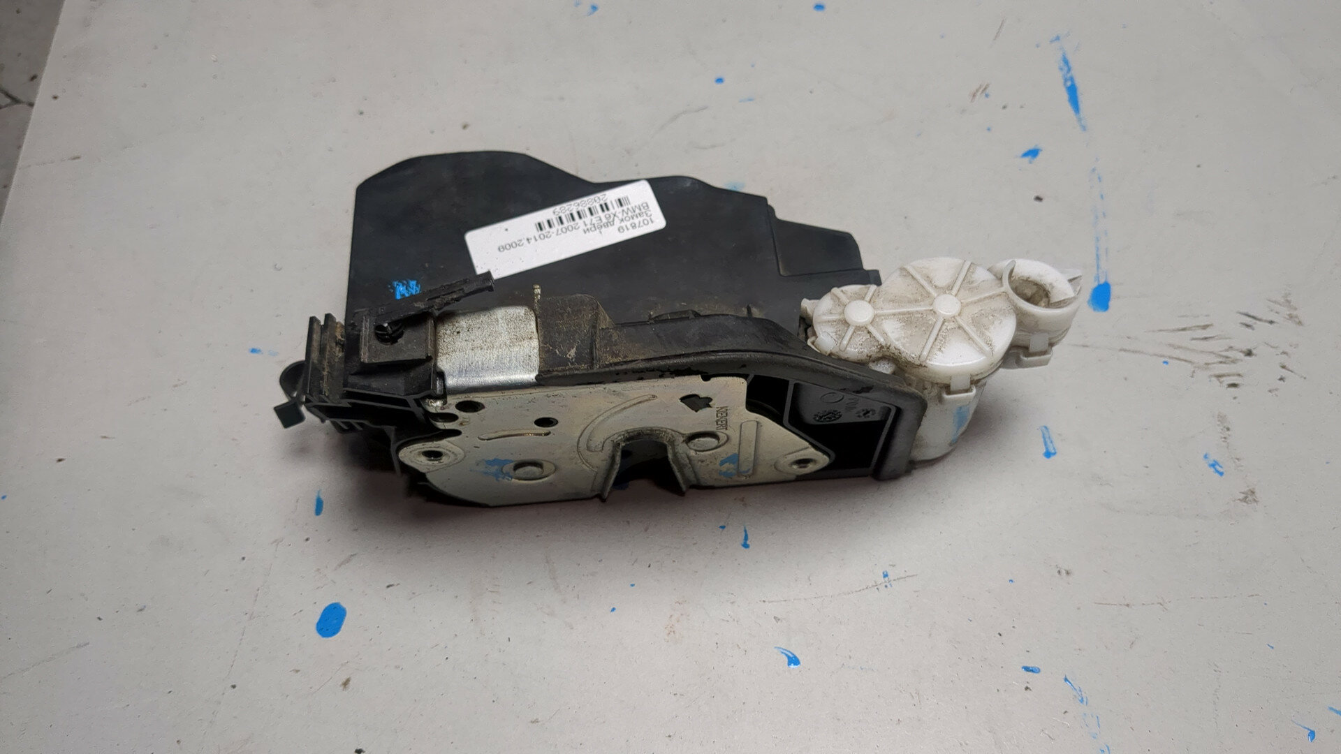 Замок двери левый передний BMW X6 E71 Б/У