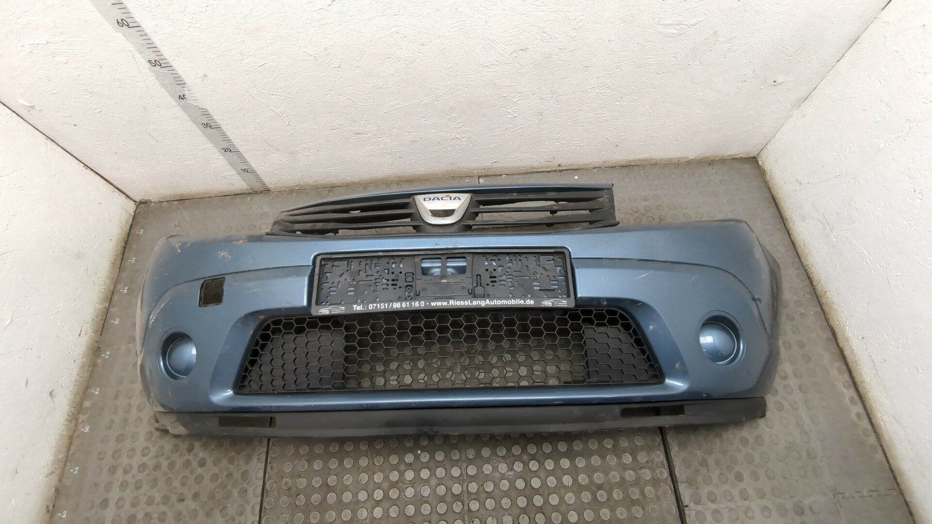 Бампер передний Dacia Sandero Б/У