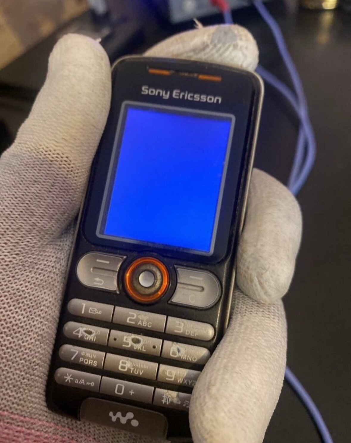 Sony Ericsson W200i