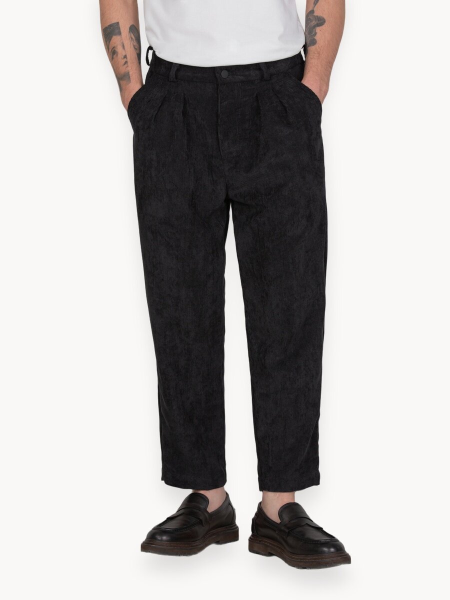 Брюки чинос