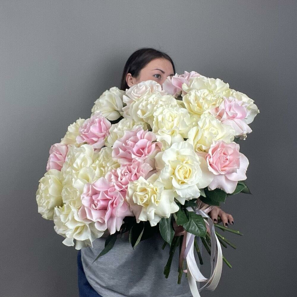 Букет из 25 Французских роз PREMIUM, кружевные, из Эквадора!