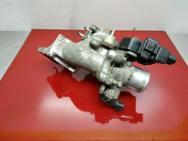 Дроссельная заслонка Toyota Auris E150 2610033040