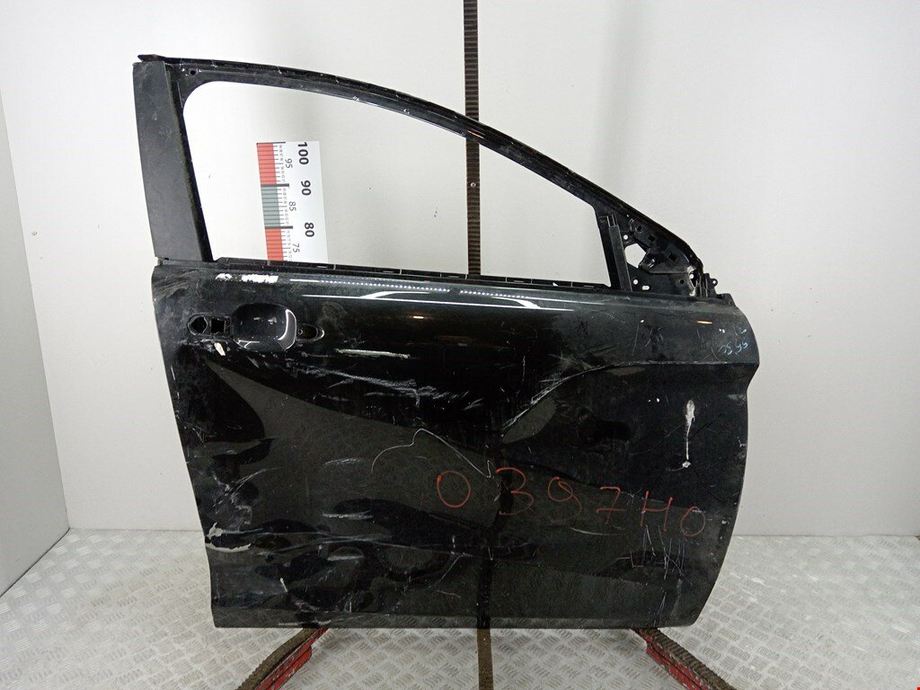 Дверь передняя правая Lada Vesta 8450039385 арт. 2227580