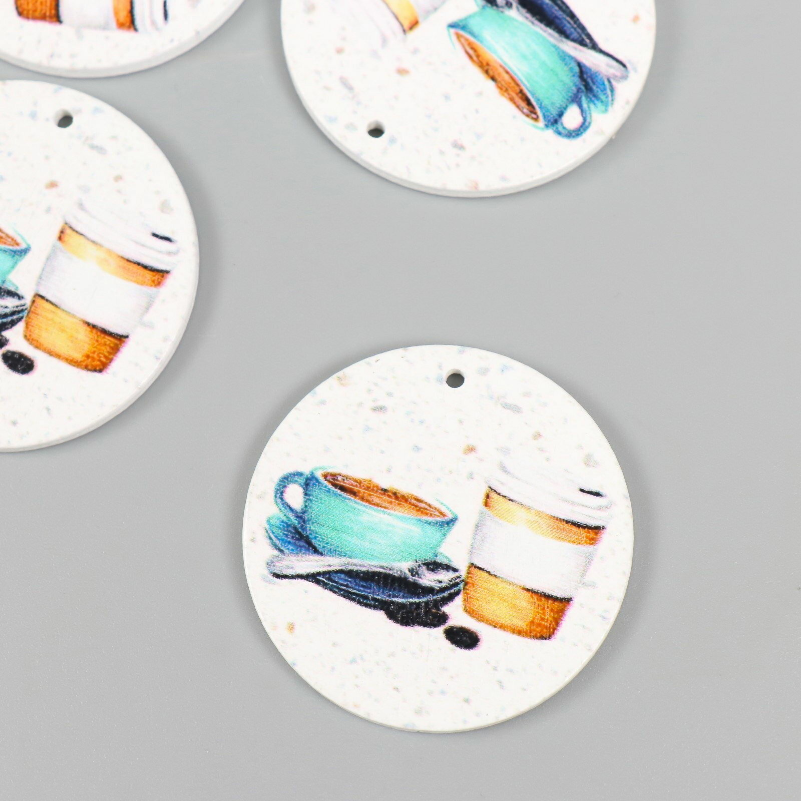 Декор для творчества дерево "Круг. Перерыв на кофе", d=4 см, цвет: разноцветный, 4 шт.