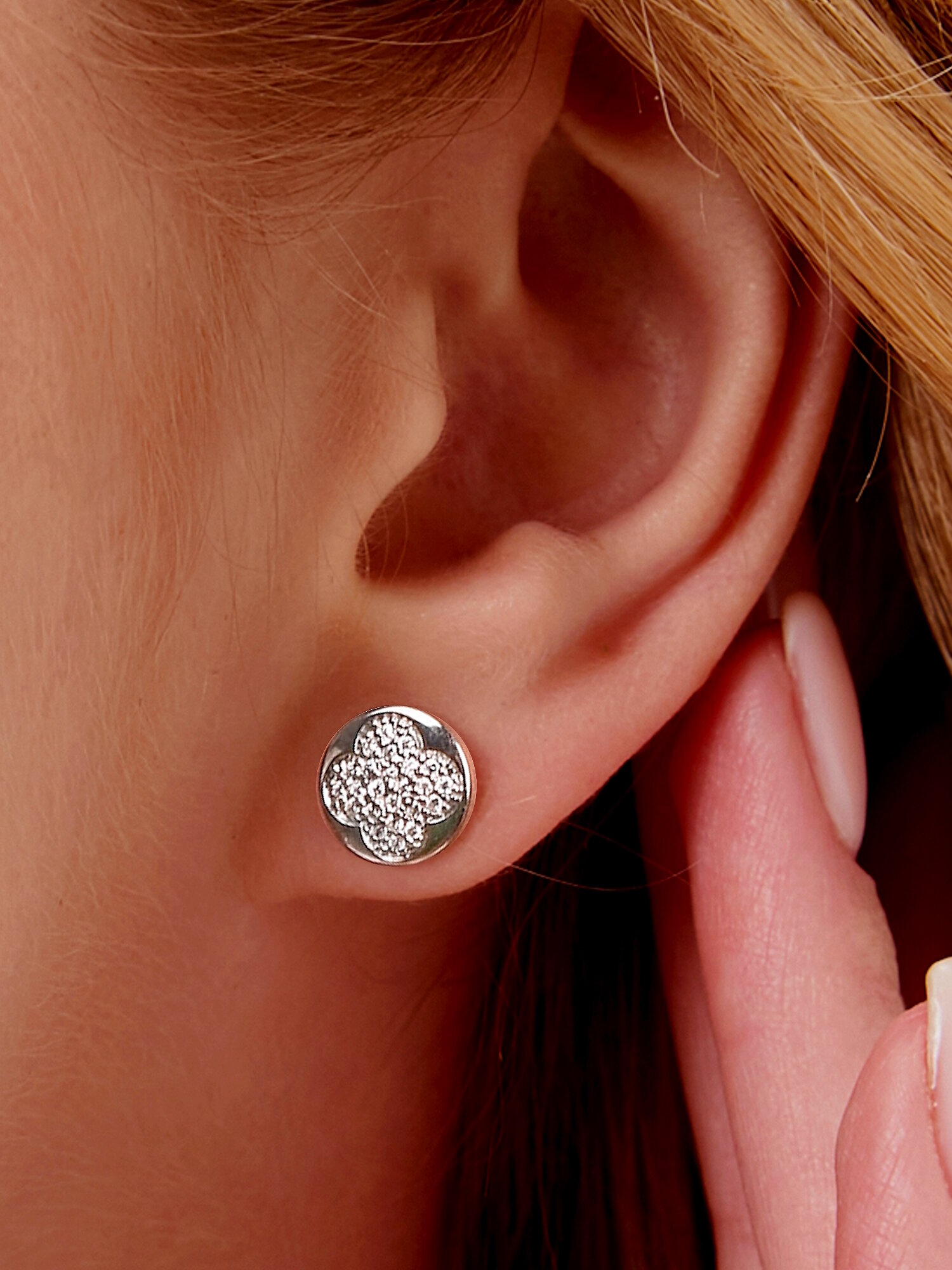 Серьги пусеты, серебро, 925 проба, родирование, фианит