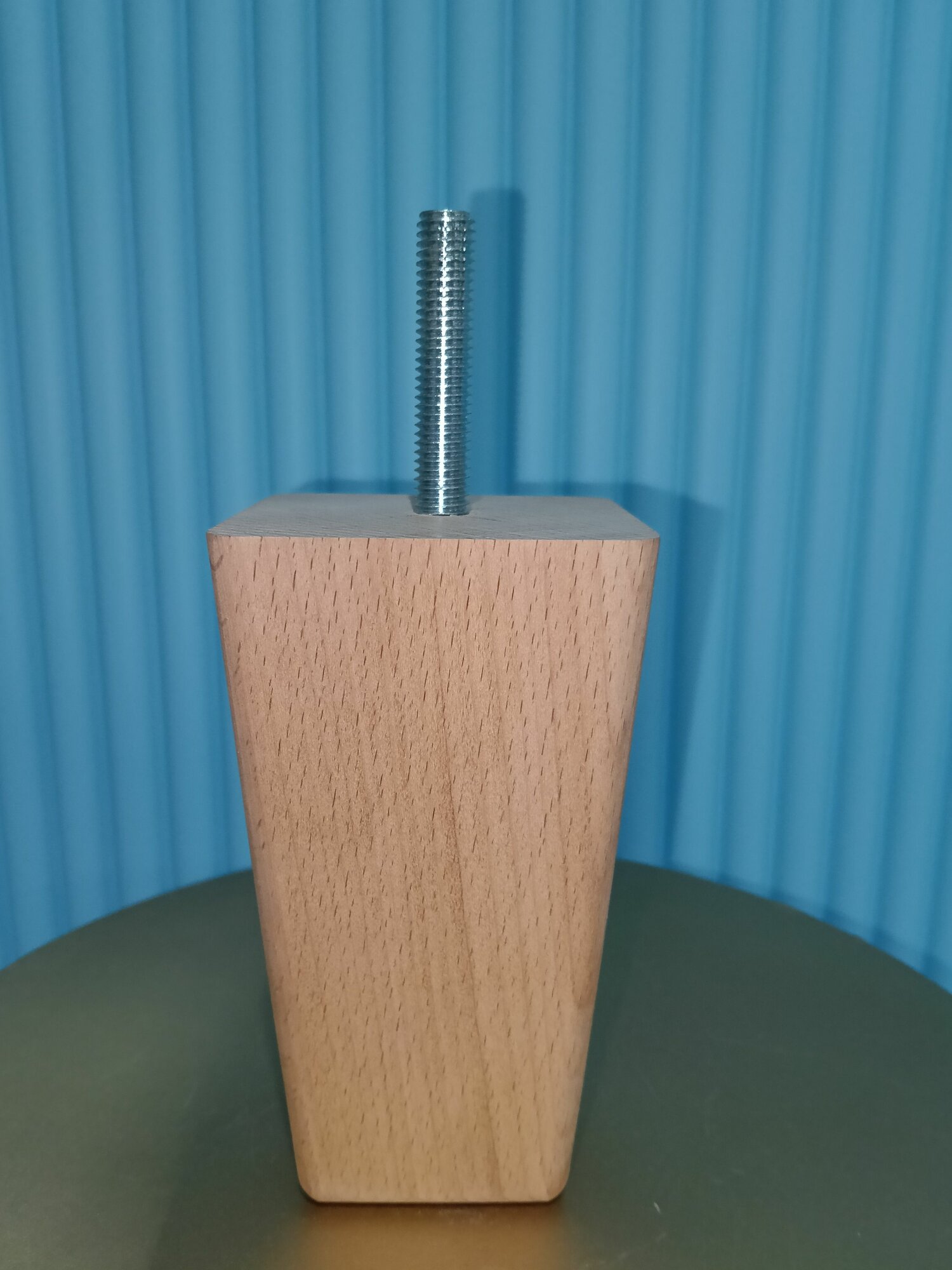 Мебельная деревянная ножка 12см./ БУК /шпилька М10 выступ 50мм.