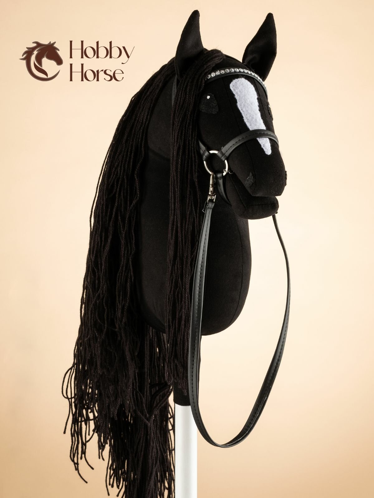 Хоббихорс, лошадь на палке