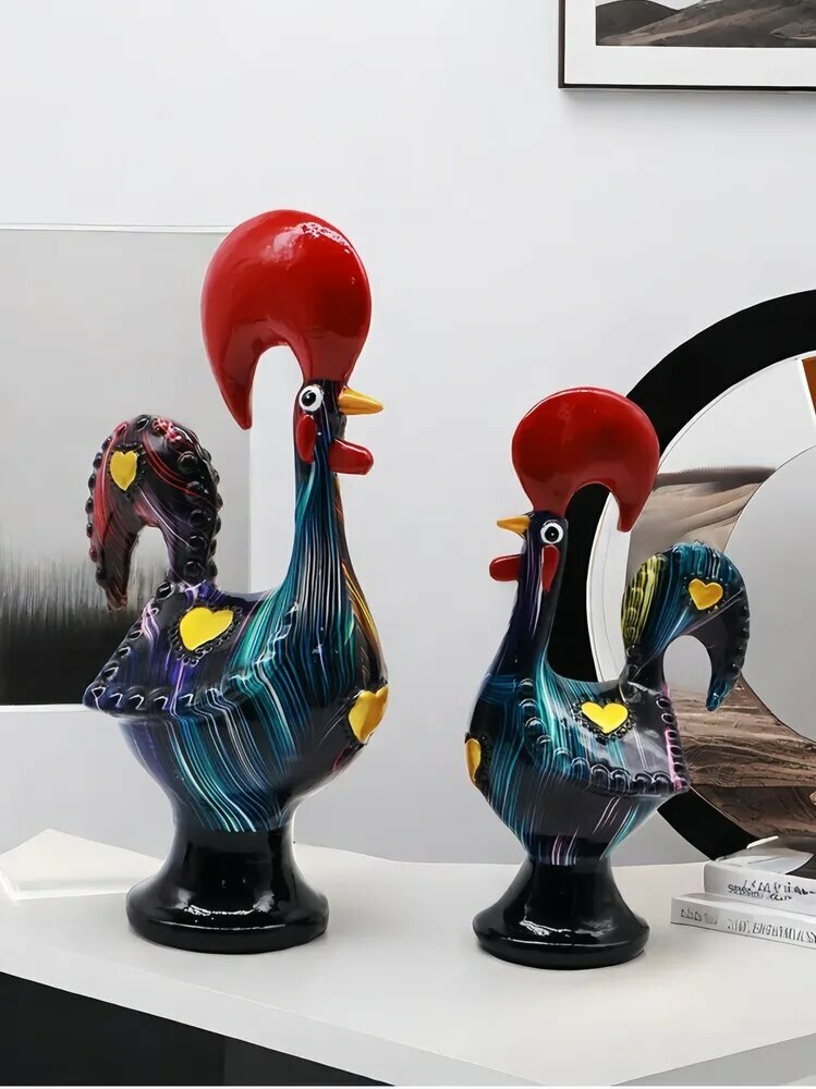 Две статуэтки петухов Узор из цветных линий, Красивые украшения