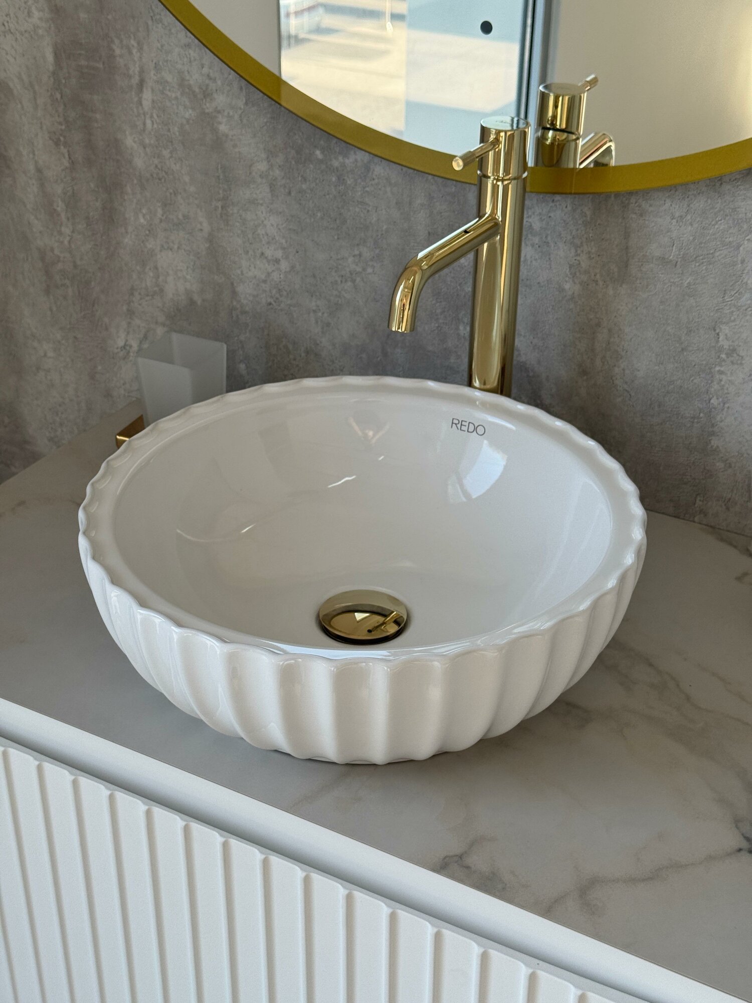 Раковина в ванную накладная глянцевый белый 400*400*130 мм REDO RD-420. US