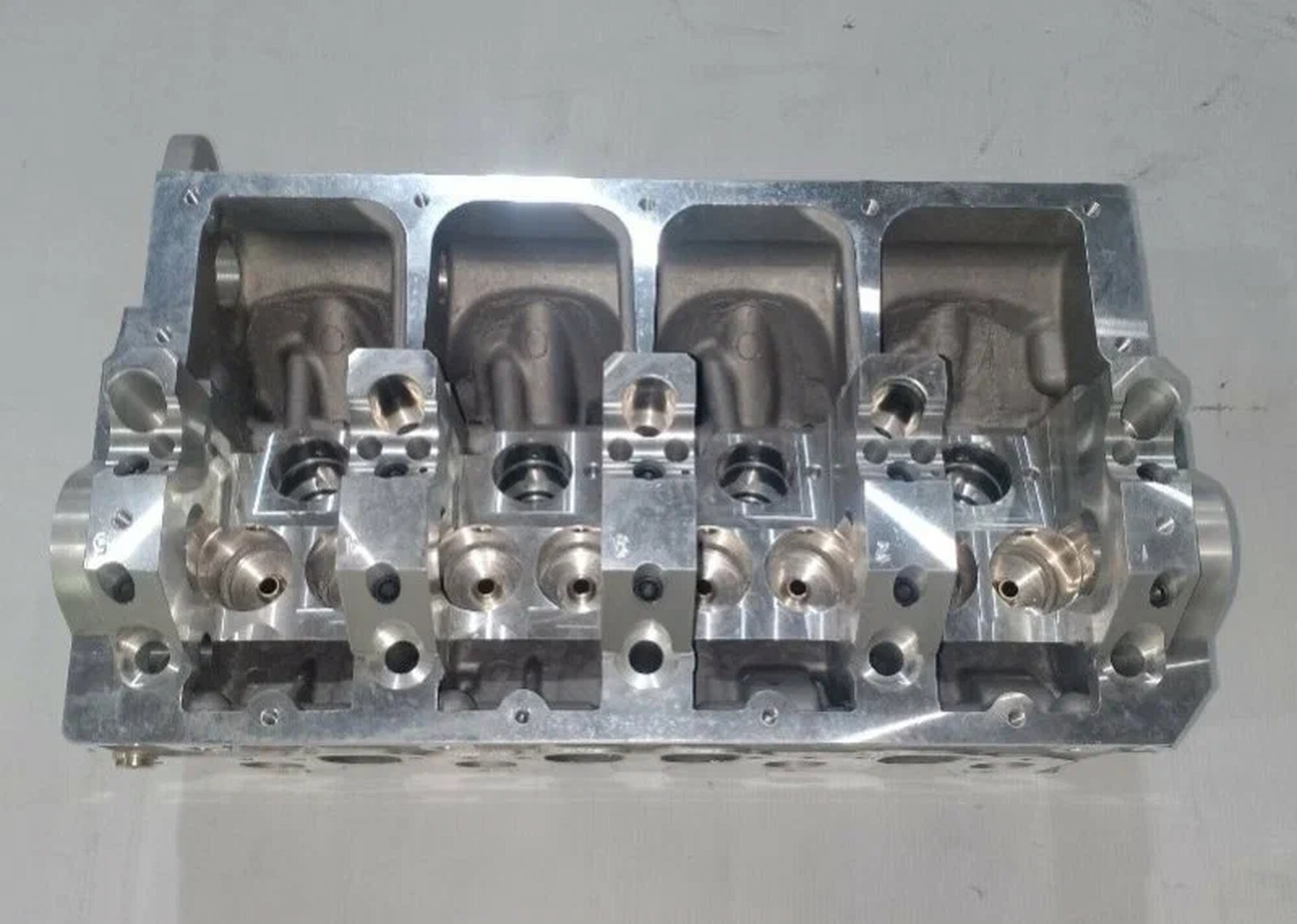 Головка блока цилиндров, для Volkswagen Transporter T5, 1 шт