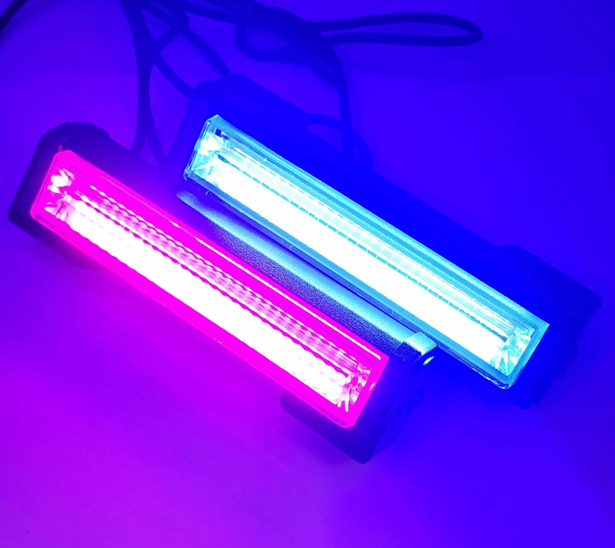 Фонарь стробоскоп (проблесковый маячок, мигалка для спецтехники) красный-синий 11 режимов COB 20 Вт 12-24 В 2 шт