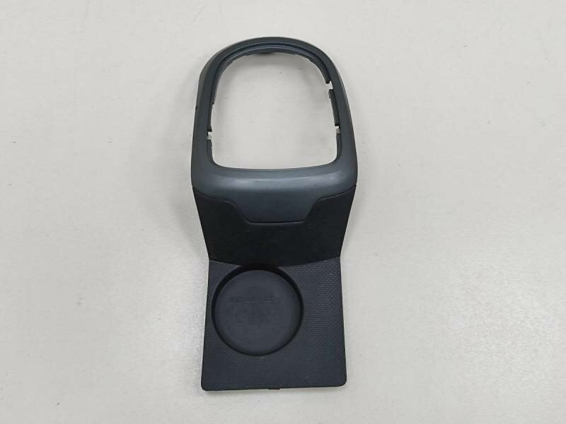 Накладка консоли КПП Kia Rio 3 UB 2011-2017 кат.номер: 846504Y000WK