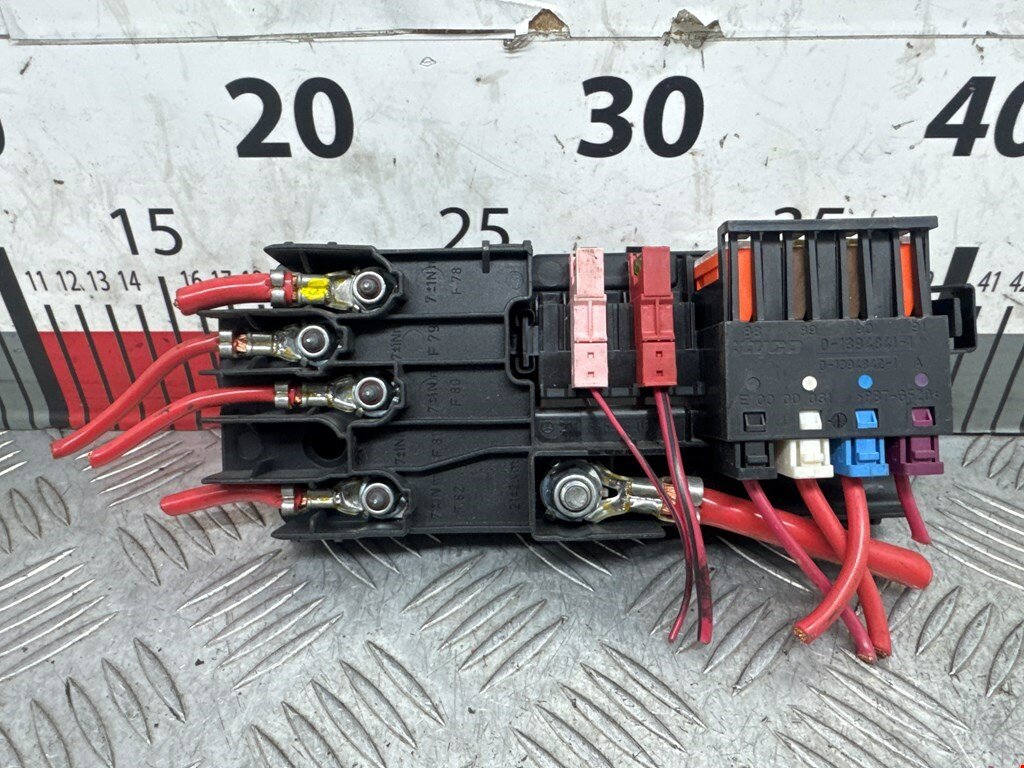 Блок предохранителей Mercedes E-Class (W211) A2115452601 арт. 2272284