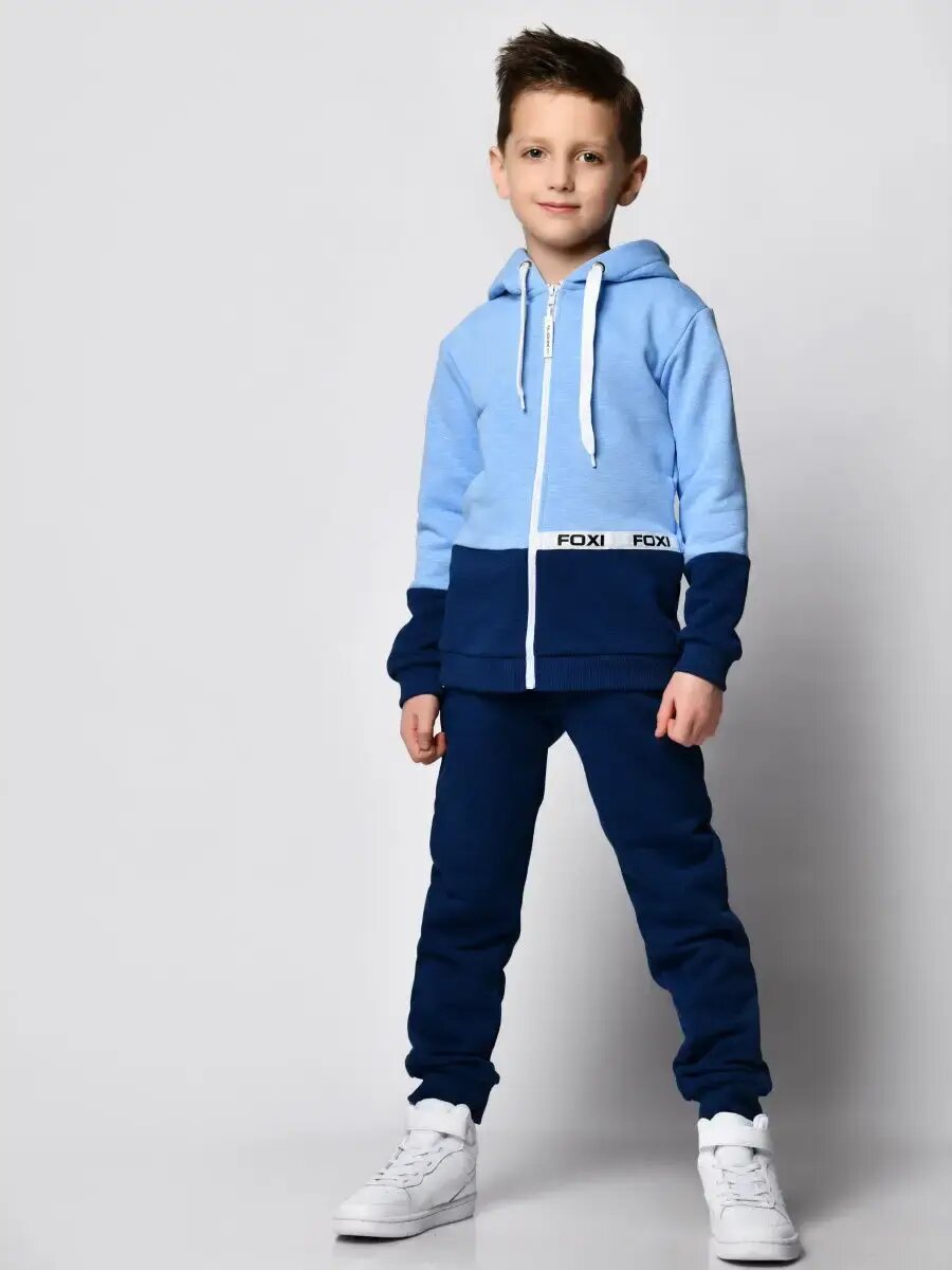 Костюм спортивный