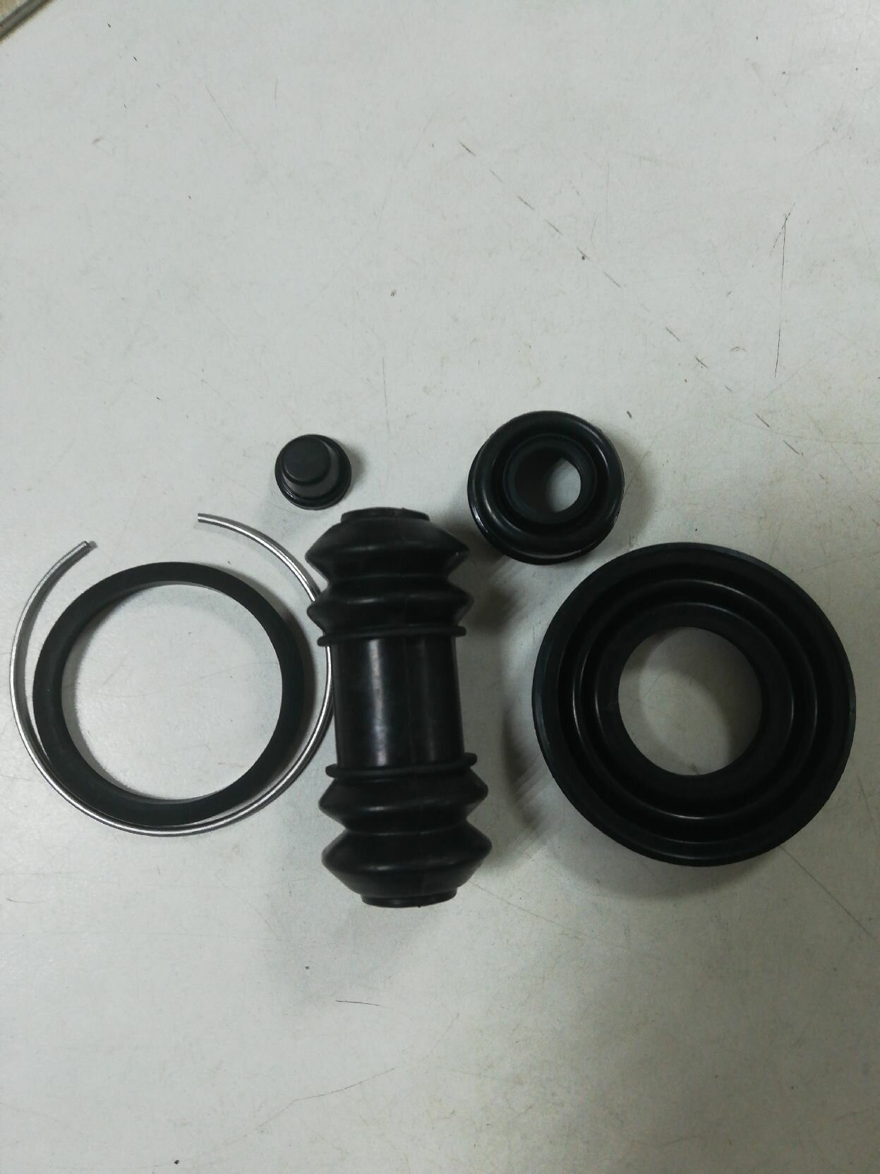 Ремкомплект суппорта заднего DEQST Vortex Estina [1.6 16V 5MT седан]