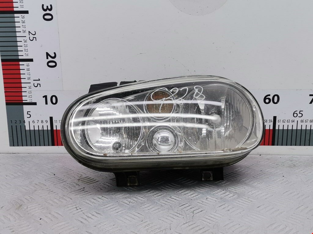 Фара левая Volkswagen Golf 4 1J1941017B арт. 1998825