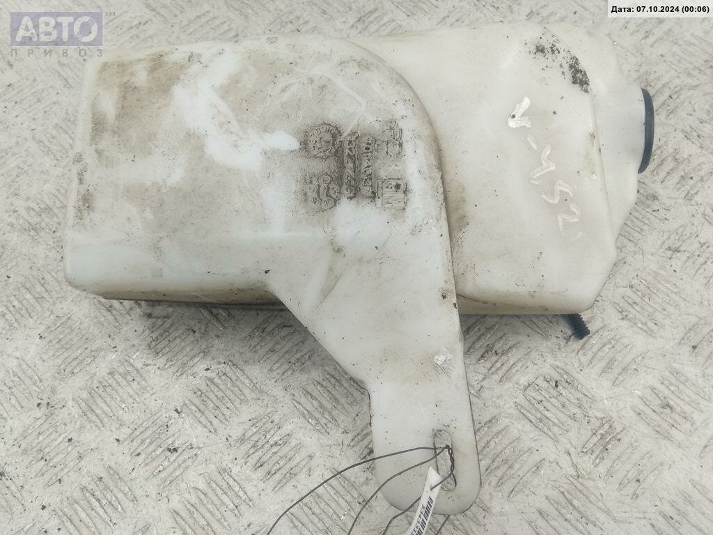 Бачок омывателя Opel Insignia A (2008-2017)