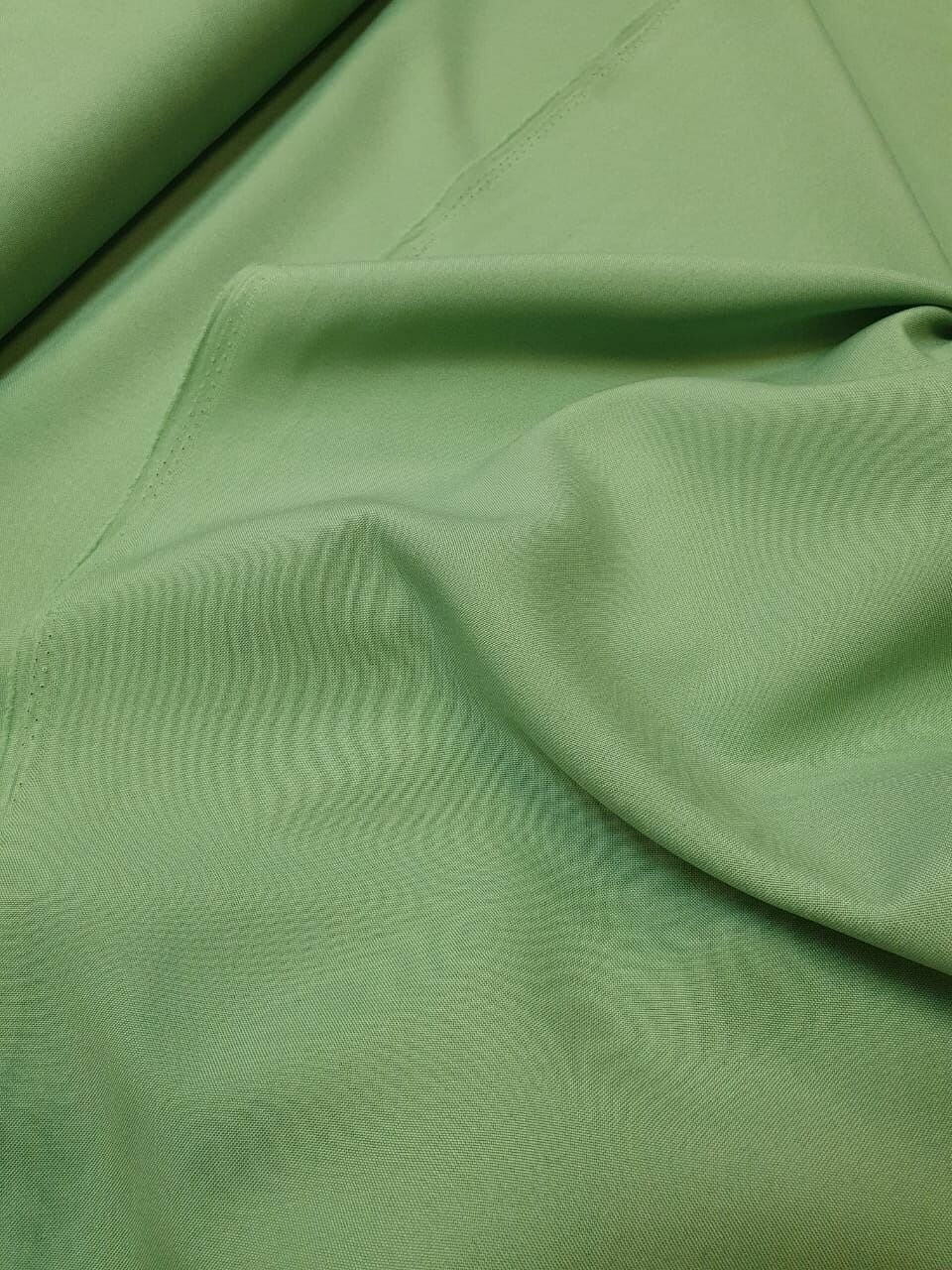 Ткань Габардин на отрез для шитья и рукоделия, цвет зеленый, ширина 150 см, отрез 1 м