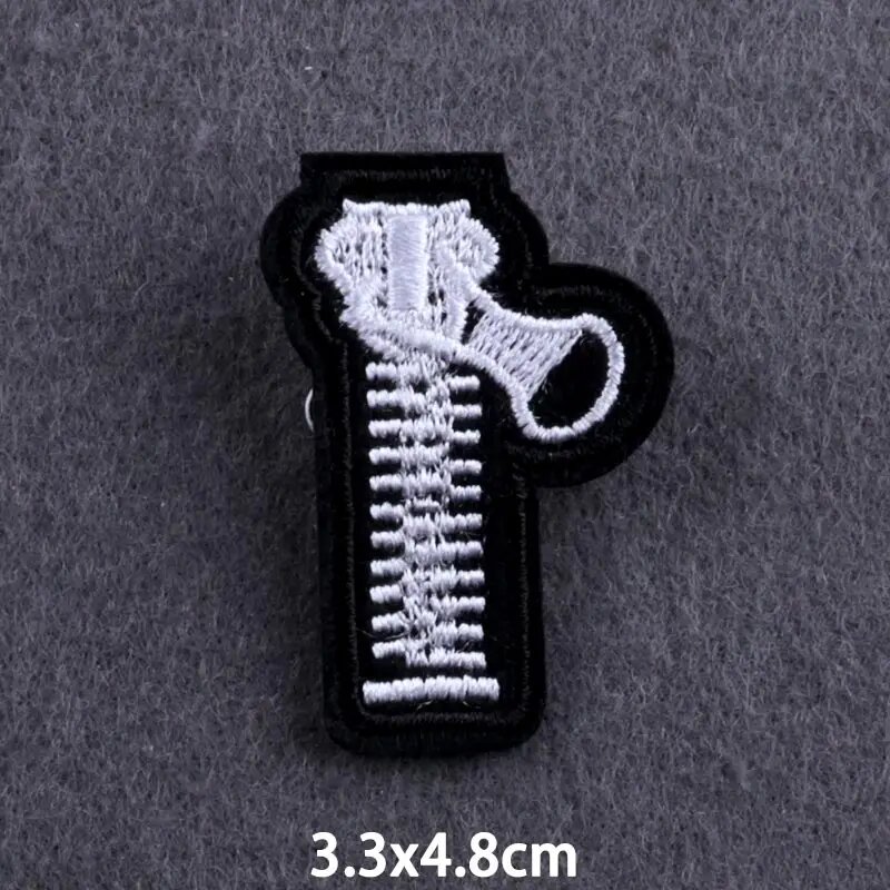 Вышитая заплатка на молнию, черная, PE2382CT