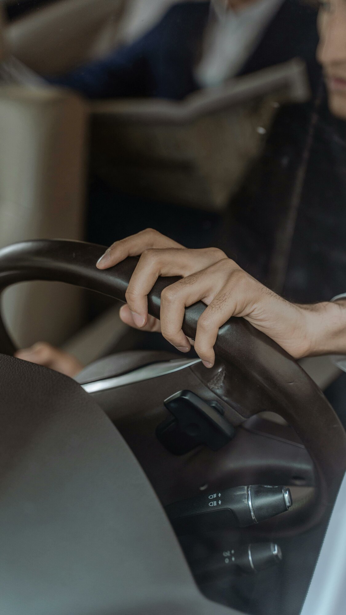 Картина на холсте 60x110 LinxOne "Автомобиль, интерьер для дома / декор на стену / дизайн