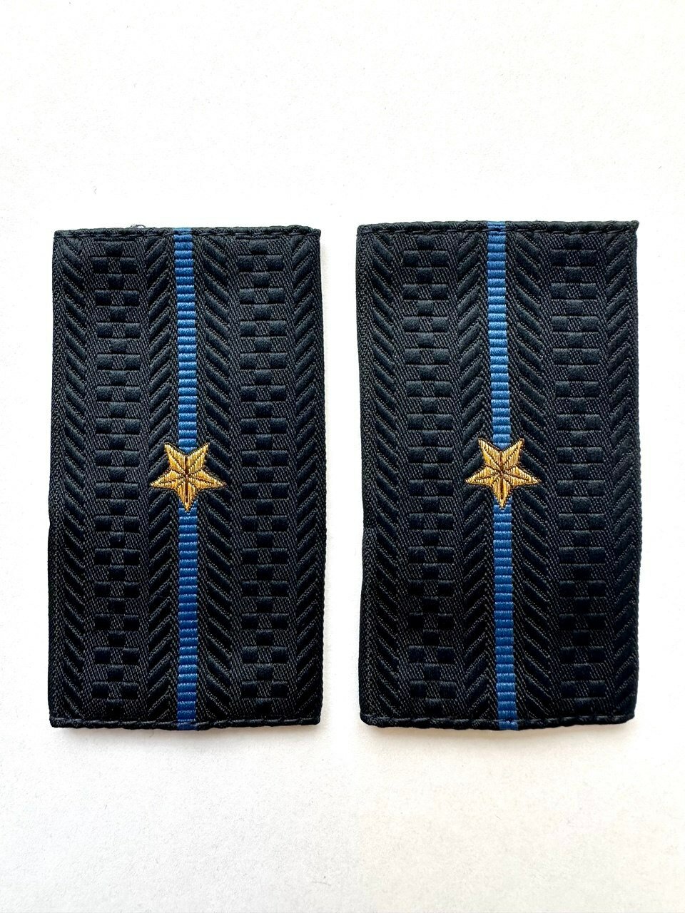 Фальш погоны Юстиции темно-синие с вышивкой звание Младший Лейтенант