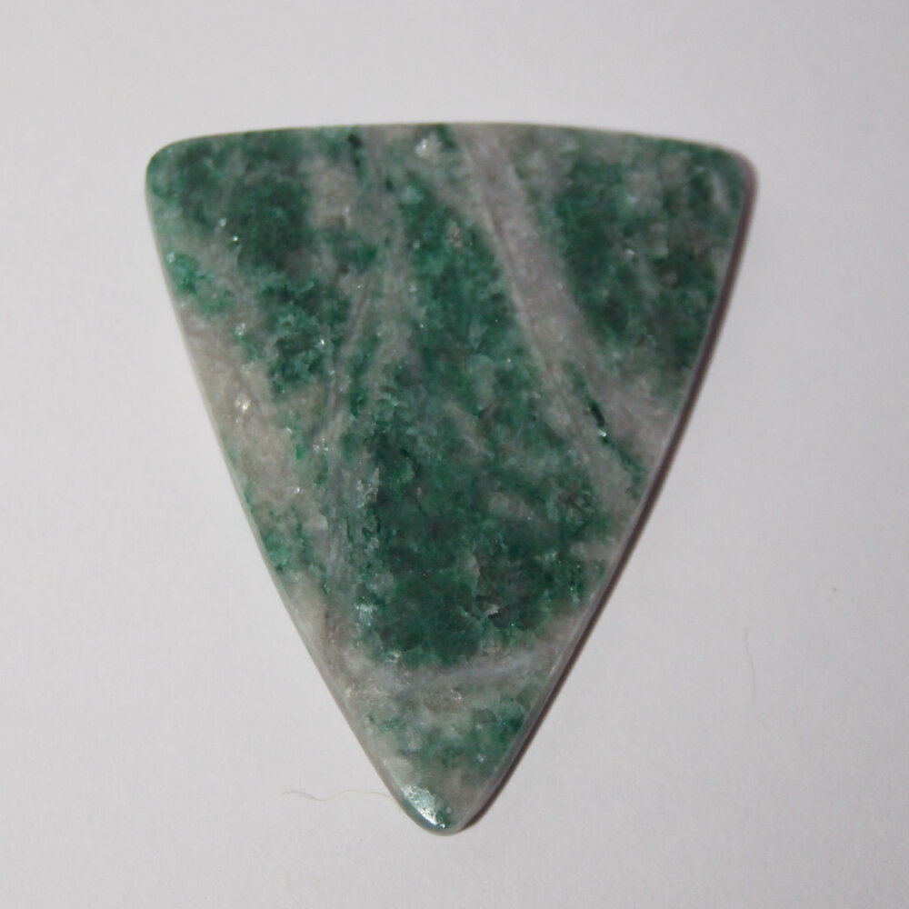 Кабошон лиственит, натуральный камень, 41х34х3 мм, Урал, "True Stones"