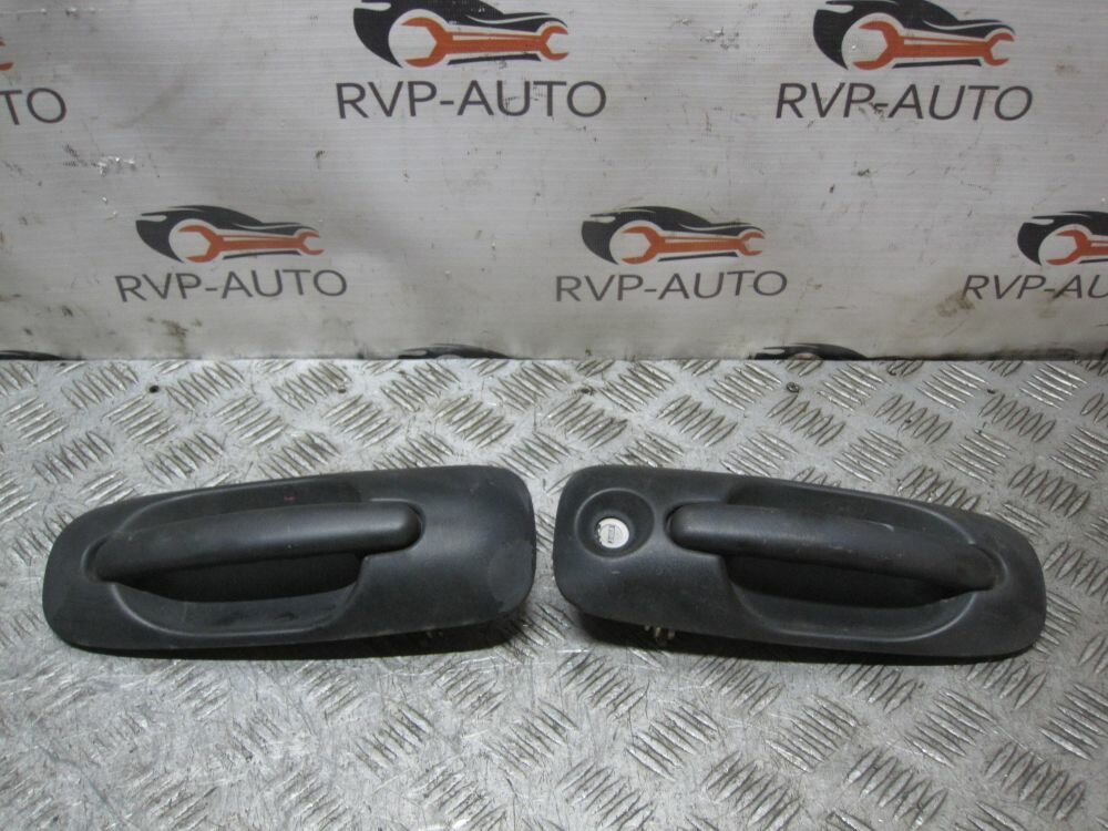 Ручка двери передней Dodge Caravan 4 2000-07 Dodge
