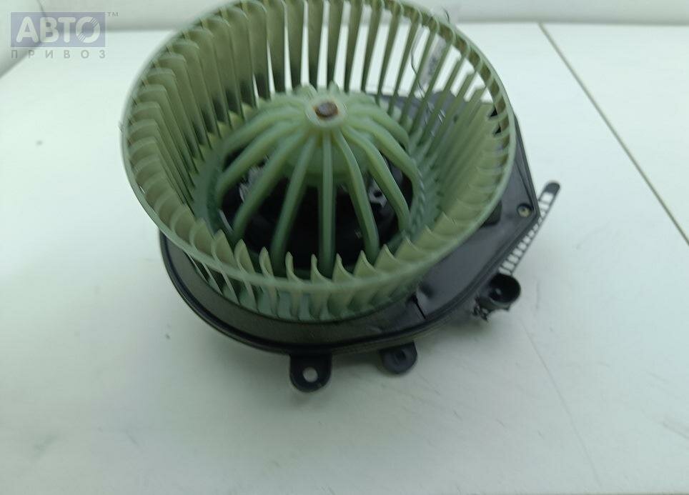 Двигатель отопителя (моторчик печки) Volkswagen Passat B5