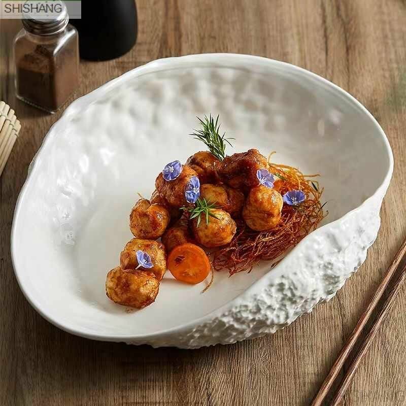 Керамическая тарелка белая скандинавский стиль диаметр 20.5 см для сервировки стола и украшения интерьера