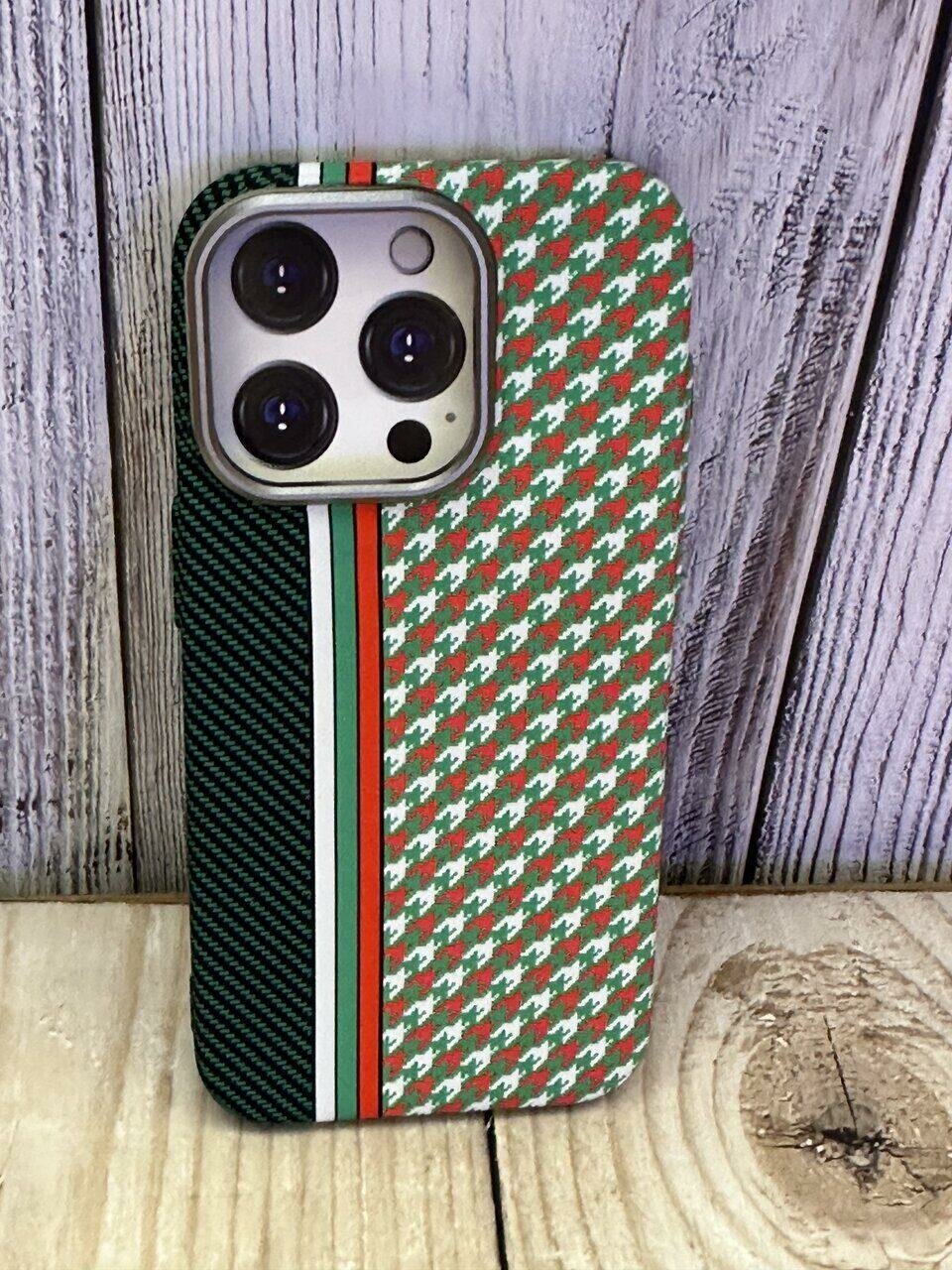 Чехол-накладка с magsafe для Iphone 15 Pro рисунок зелёный