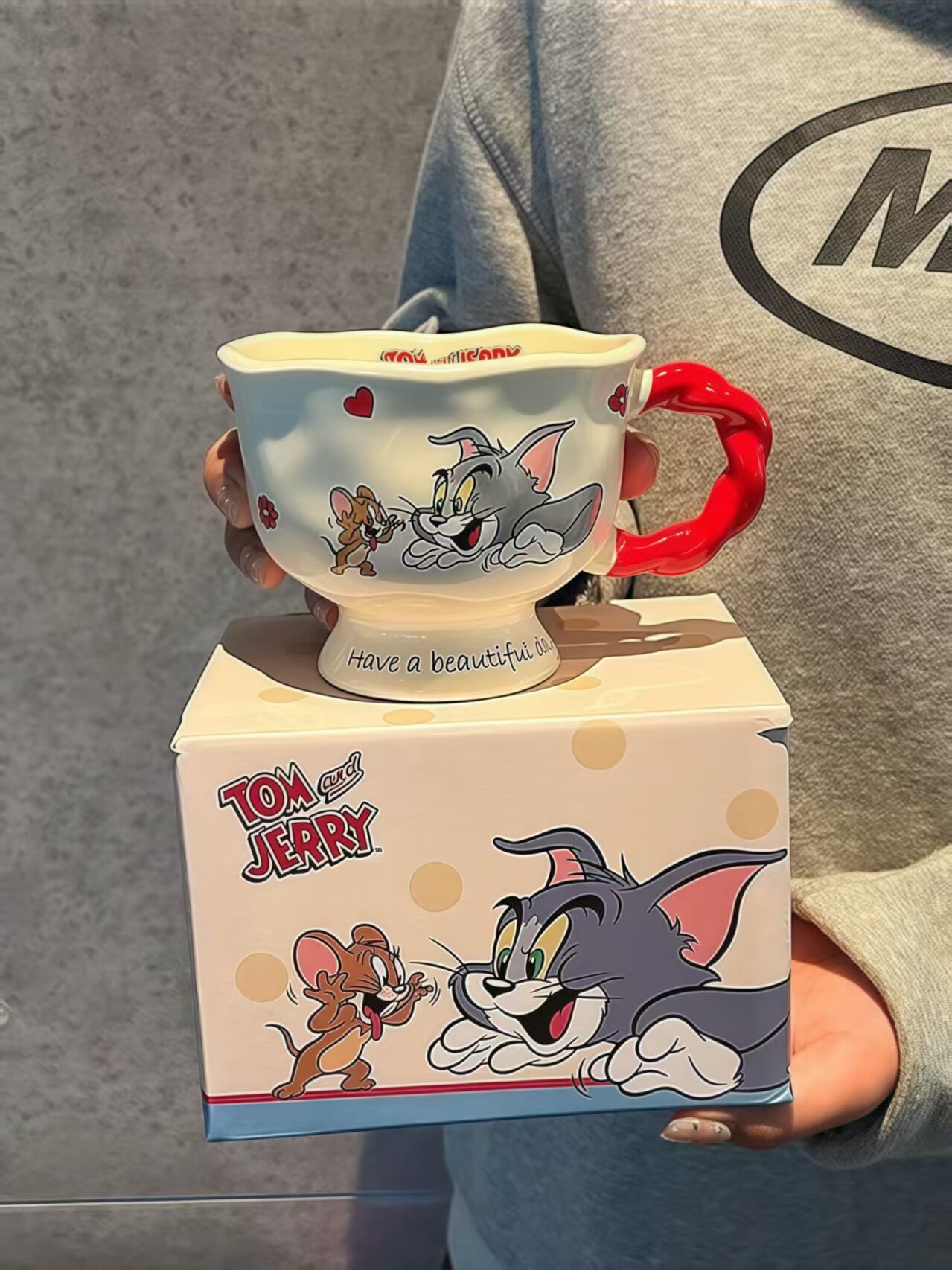 Кружка "Tom & Jerry", керамика, с подставкой, 360мл, красная