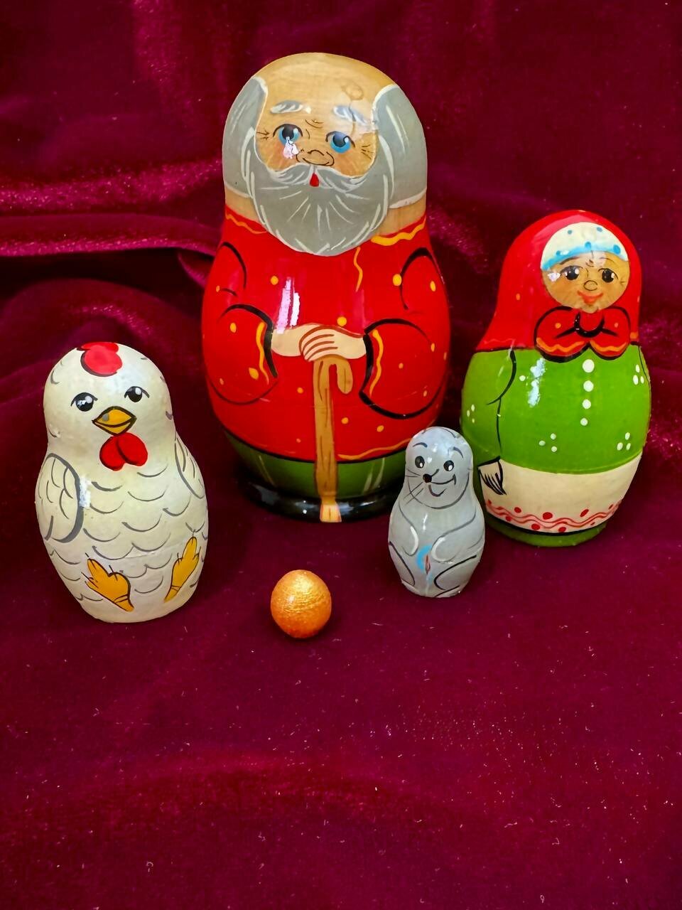 Матрешка Курочка Ряба 5 в 1 Игрушка развивающая по мотивам сказки. Высота 9 см.