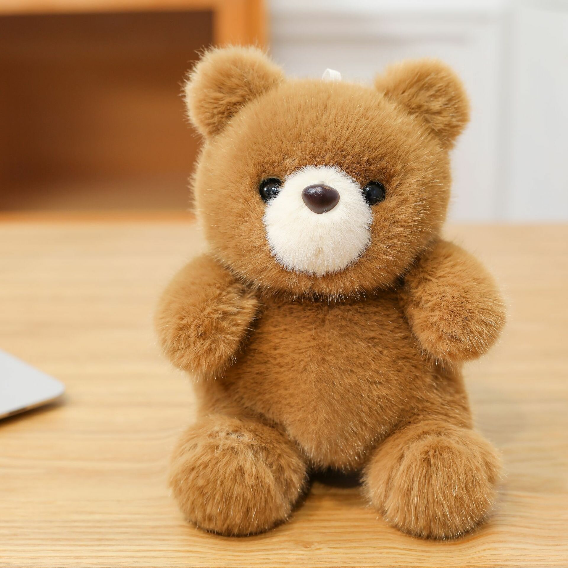 Bei Yangyang Pocket Cute Pet Desk Companion Плюшевая игрушка Кукла Мягкое животное Милый медведь Детский подарочный