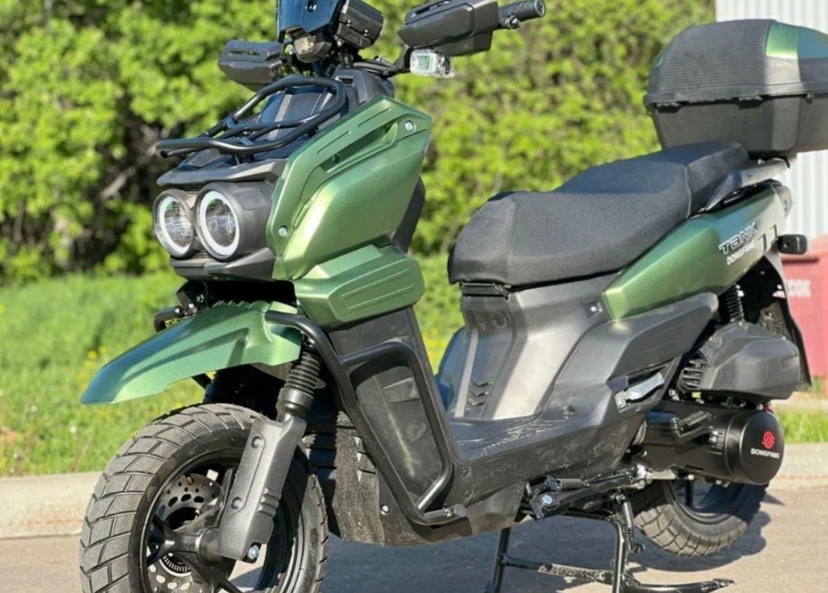 Скутер Dongfang Tank, 4-такный двигатель, 49 сс (150), электростартер, кикстартер, двухместный, зеленый