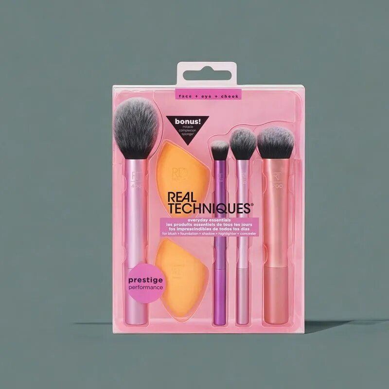 Real Techniques Кисть косметическая Для консилера