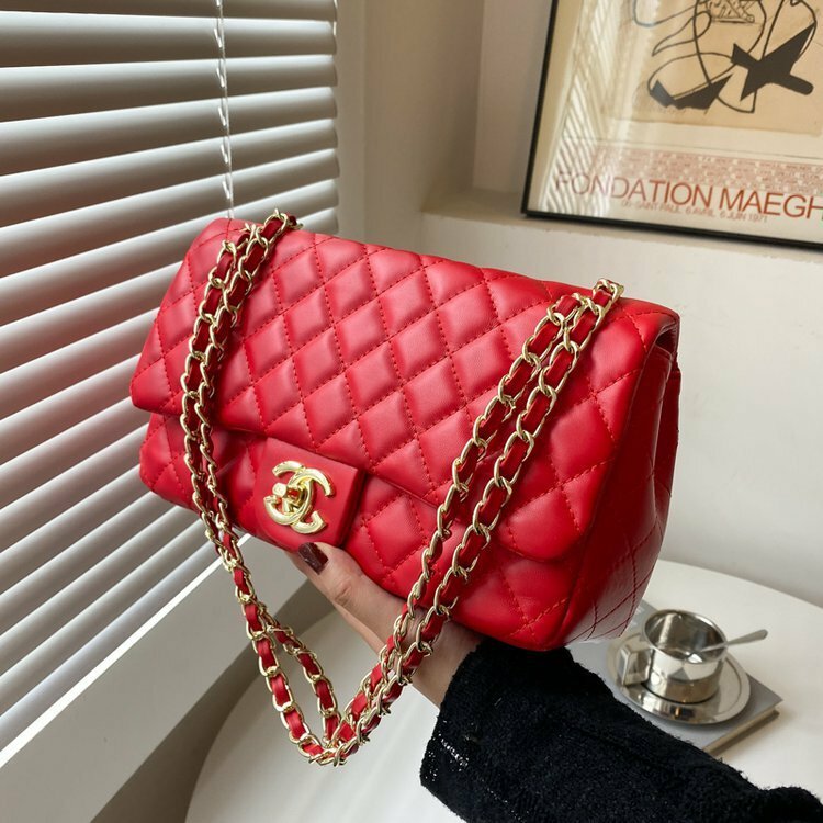 2026 Кросс-бордер простая женская сумка 2025 Новый модный стиль стеганая сумка в стиле Chanel, одно плечо, кроссбоди, маленькая квадратная сумка