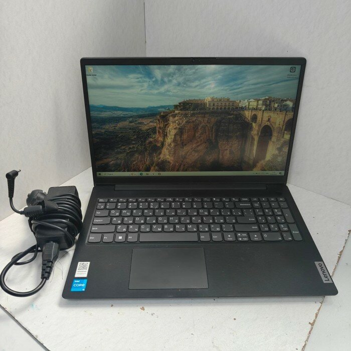 Ноутбук Lenovo 82TT